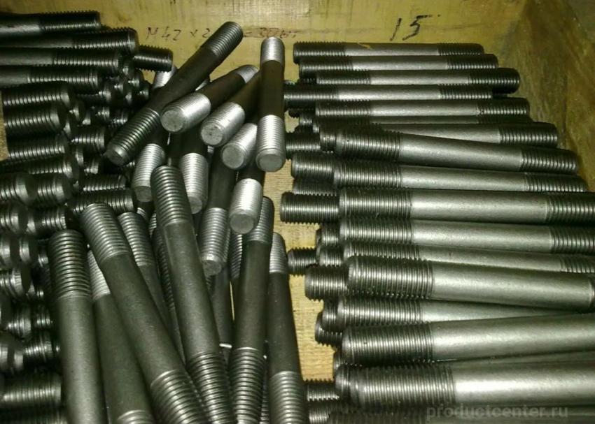 What Are Stud Bolts? And Their Different Grades | Flokii